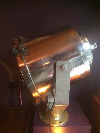 Antique WW2 army spotlight | ANTIQUES.CO.UK