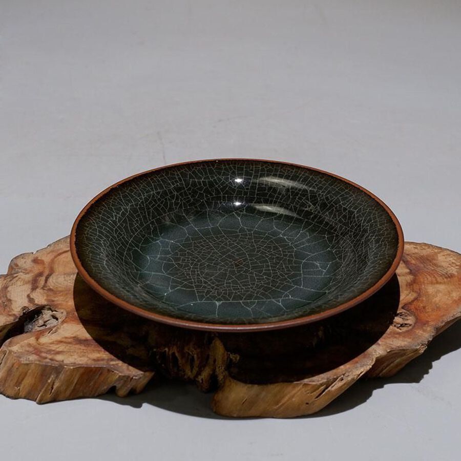 Antique Official kiln open-paneled plate | ANTIQUES.CO.UK