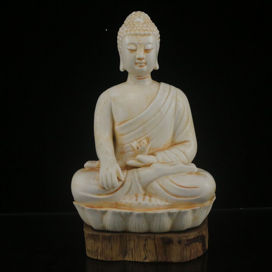 Antique Hutian kiln Rulai meditating Buddha statue | ANTIQUES.CO.UK