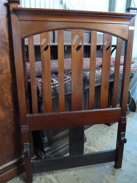 Antique Single Bed | ANTIQUES.CO.UK